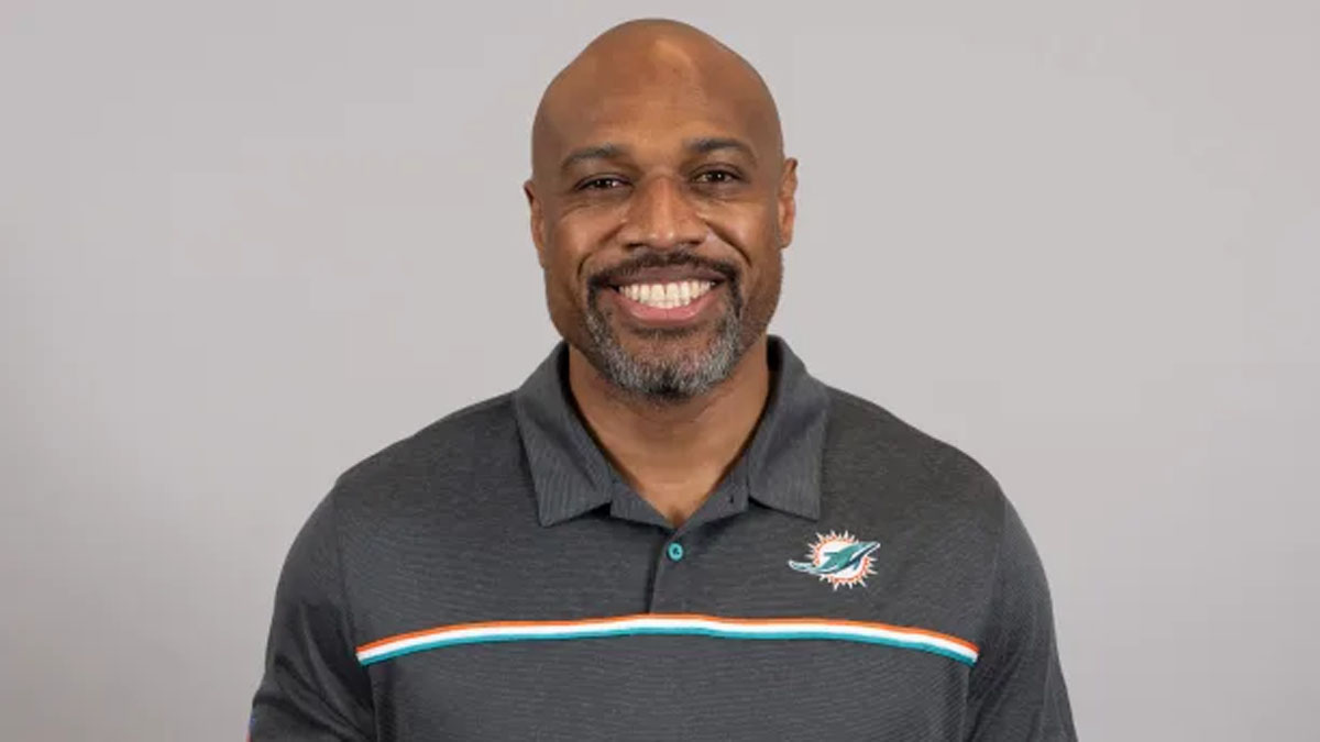 Saratoga Native Anthony Weaver Praised for Role with Miami Dolphins ...